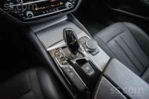 Black BMW 520 2017 in Riga, with an engine capacity of 2.00 L and mileage of 284 thousand km for 18990 €, photo 25 on AUTOMOTO.COM.LV