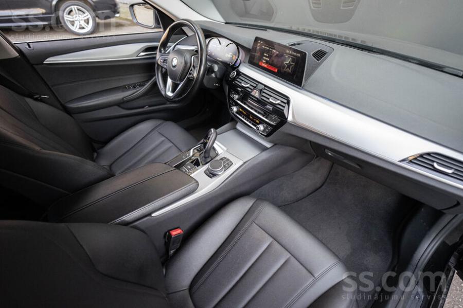 Black BMW 520 2017 in Riga, with an engine capacity of 2.00 L and mileage of 284 thousand km for 18990 €, photo 32 on AUTOMOTO.COM.LV