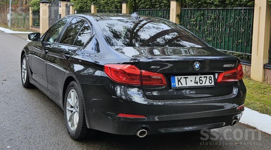 Black BMW 520 2017 in Riga, with an engine capacity of 2.00 L and mileage of 123 thousand km for 21000 €, photo 5 on AUTOMOTO.COM.LV