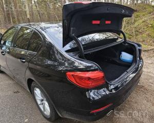 Black BMW 520 2017 in Riga, with an engine capacity of 2.00 L and mileage of 123 thousand km for 21000 €, photo 9 on AUTOMOTO.COM.LV