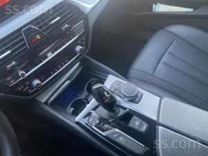 Melns BMW 520 2017 Rīga, ar dzinēja tilpumu 2.00 L un nobraukumu 0 tūkst. km par 18950 €, foto 4 vietnē AUTOMOTO.COM.LV