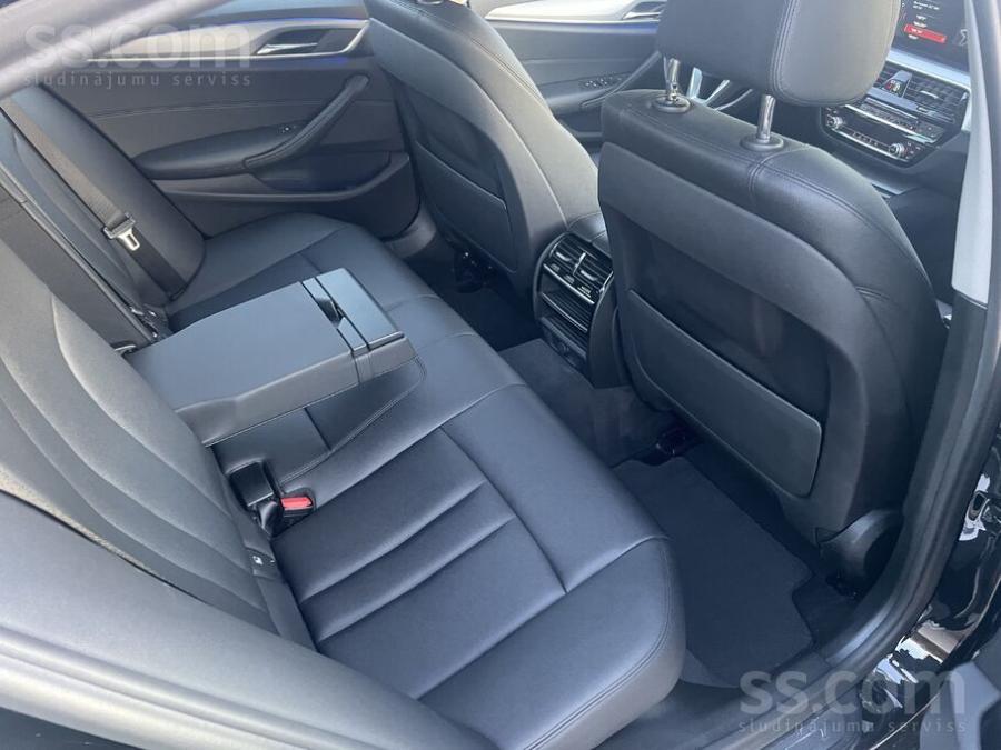Melns BMW 520 2017 Rīga, ar dzinēja tilpumu 2.00 L un nobraukumu 0 tūkst. km par 18950 €, foto 10 vietnē AUTOMOTO.COM.LV
