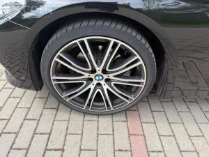 Black BMW 520 2017 in Riga, with an engine capacity of 2.00 L and mileage of 117 thousand km for 20900 €, photo 6 on AUTOMOTO.COM.LV