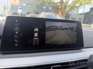 Black BMW 520 2017 in Riga, with an engine capacity of 2.00 L and mileage of 117 thousand km for 20900 €, photo 10 on AUTOMOTO.COM.LV