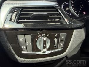 Black BMW 520 2017 in Riga, with an engine capacity of 2.00 L and mileage of 117 thousand km for 20900 €, photo 15 on AUTOMOTO.COM.LV