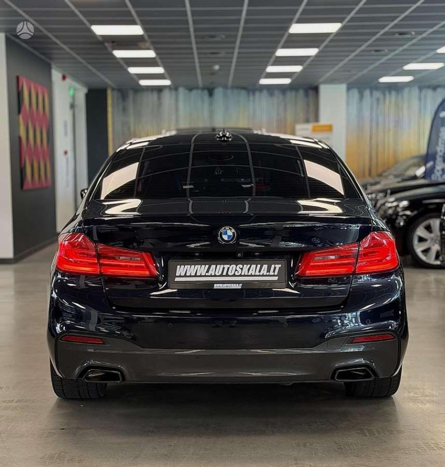 Black BMW 520 2017 in Klaipeda, with an engine capacity of 2.00 L and mileage of 285 thousand km for 22999 €, photo 5 on AUTOMOTO.COM.LV