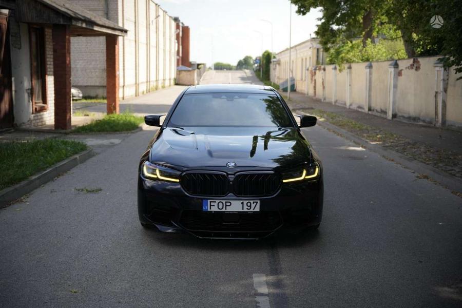 Black BMW 520 2017 in Visaginas, with an engine capacity of 2.00 L and mileage of 362 thousand km for 20700 €, photo 1 on AUTOMOTO.COM.LV