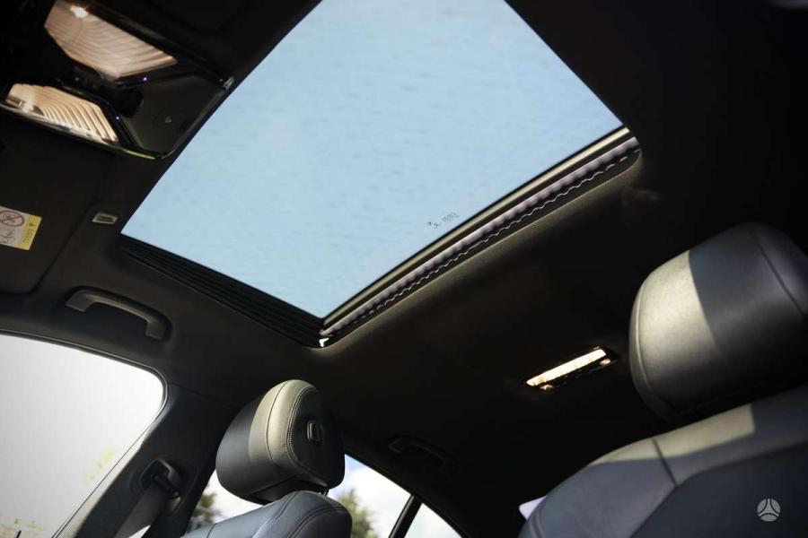 Black BMW 520 2017 in Visaginas, with an engine capacity of 2.00 L and mileage of 362 thousand km for 20700 €, photo 17 on AUTOMOTO.COM.LV