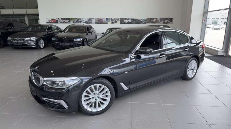 Melns BMW 520 2017 Marijampole, ar dzinēja tilpumu 2.00 L un nobraukumu 219 tūkst. km par 20999 €, foto 1 vietnē AUTOMOTO.COM.LV
