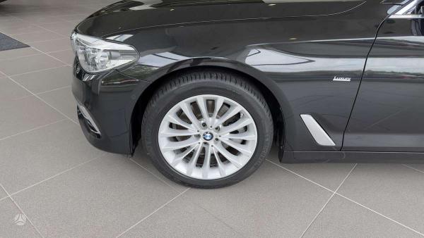 Melns BMW 520 2017 Marijampole, ar dzinēja tilpumu 2.00 L un nobraukumu 219 tūkst. km par 20999 €, foto 3 vietnē AUTOMOTO.COM.LV