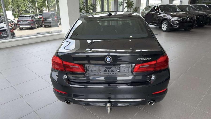 Melns BMW 520 2017 Marijampole, ar dzinēja tilpumu 2.00 L un nobraukumu 219 tūkst. km par 20999 €, foto 7 vietnē AUTOMOTO.COM.LV