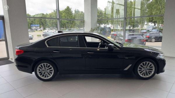 Melns BMW 520 2017 Marijampole, ar dzinēja tilpumu 2.00 L un nobraukumu 219 tūkst. km par 20999 €, foto 9 vietnē AUTOMOTO.COM.LV