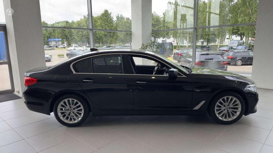 Melns BMW 520 2017 Marijampole, ar dzinēja tilpumu 2.00 L un nobraukumu 219 tūkst. km par 20999 €, foto 10 vietnē AUTOMOTO.COM.LV