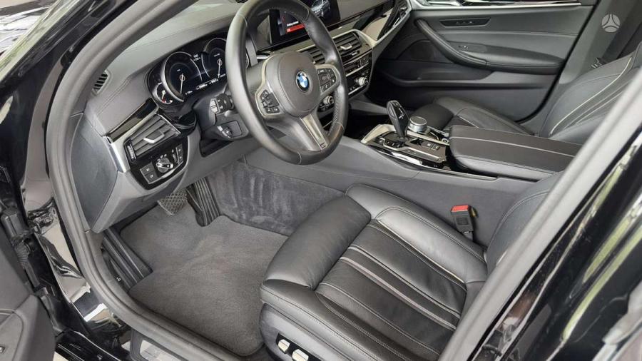 Melns BMW 520 2017 Marijampole, ar dzinēja tilpumu 2.00 L un nobraukumu 219 tūkst. km par 20999 €, foto 15 vietnē AUTOMOTO.COM.LV