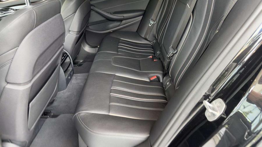 Melns BMW 520 2017 Marijampole, ar dzinēja tilpumu 2.00 L un nobraukumu 219 tūkst. km par 20999 €, foto 19 vietnē AUTOMOTO.COM.LV