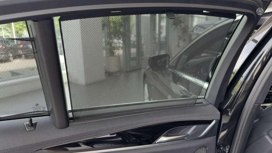 Melns BMW 520 2017 Marijampole, ar dzinēja tilpumu 2.00 L un nobraukumu 219 tūkst. km par 20999 €, foto 22 vietnē AUTOMOTO.COM.LV