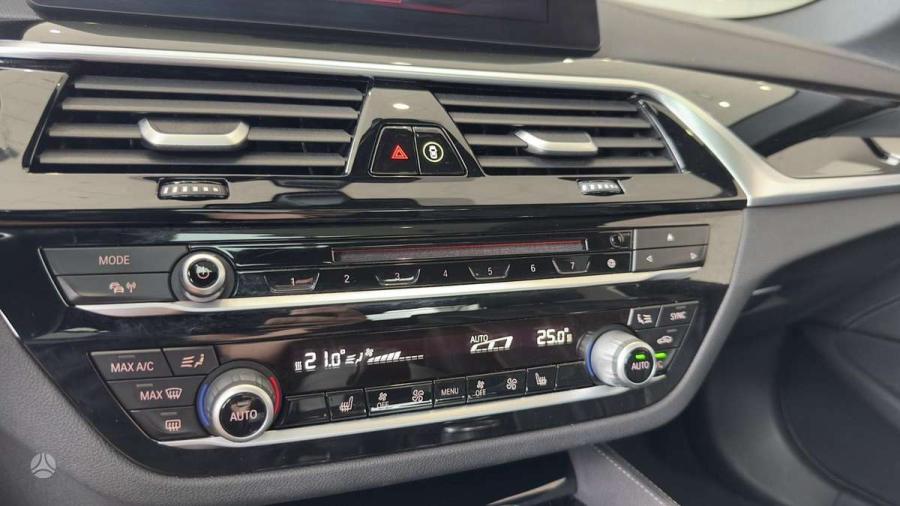 Melns BMW 520 2017 Marijampole, ar dzinēja tilpumu 2.00 L un nobraukumu 219 tūkst. km par 20999 €, foto 25 vietnē AUTOMOTO.COM.LV