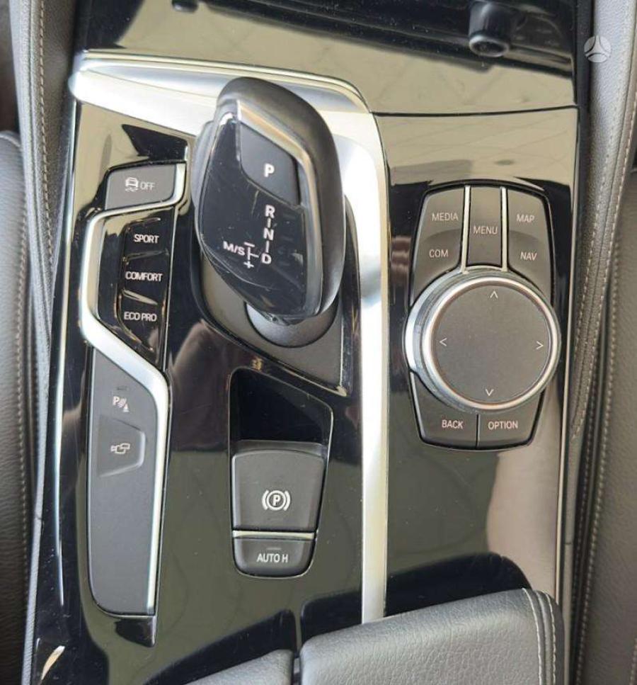 Melns BMW 520 2017 Marijampole, ar dzinēja tilpumu 2.00 L un nobraukumu 219 tūkst. km par 20999 €, foto 28 vietnē AUTOMOTO.COM.LV