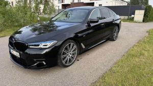 Black BMW 520 2017 in Vilnius, with an engine capacity of 2.00 L and mileage of 210 thousand km for 21999 €, photo 14 on AUTOMOTO.COM.LV