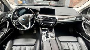 Black BMW 520 2017 in Vilnius, with an engine capacity of 2.00 L and mileage of 210 thousand km for 21999 €, photo 18 on AUTOMOTO.COM.LV