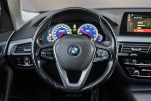 Черный БМВ 520 2017 в Рига, объемом двигателя 2.00 л и пробегом 284 тыс. км за 18990 €, фото 14 на AUTOMOTO.COM.LV