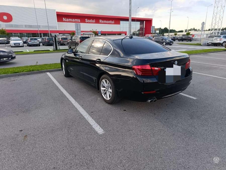 Melns BMW 520 2017 Kauņa, ar dzinēja tilpumu 2.00 L un nobraukumu 190 tūkst. km par 10800 €, foto 4 vietnē AUTOMOTO.COM.LV