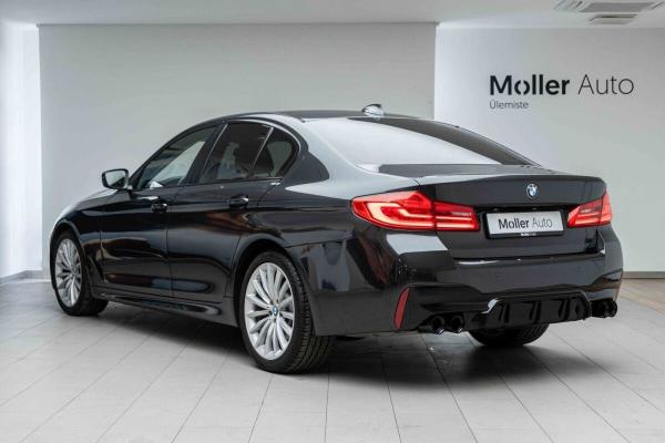 Melns BMW 520 2017 Peetri, ar dzinēja tilpumu 2.00 L un nobraukumu 91 tūkst. km par 28200 €, foto 4 vietnē AUTOMOTO.COM.LV