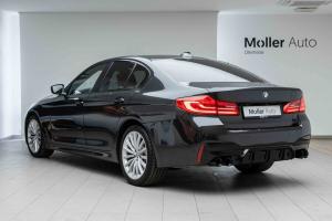 Melns BMW 520 2017 Peetri, ar dzinēja tilpumu 2.00 L un nobraukumu 91 tūkst. km par 28200 €, foto 5 vietnē AUTOMOTO.COM.LV