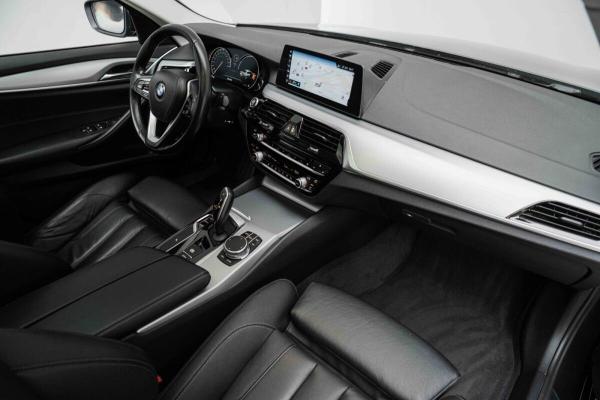 Melns BMW 520 2017 Peetri, ar dzinēja tilpumu 2.00 L un nobraukumu 91 tūkst. km par 28200 €, foto 8 vietnē AUTOMOTO.COM.LV