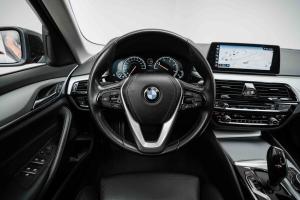 Melns BMW 520 2017 Peetri, ar dzinēja tilpumu 2.00 L un nobraukumu 91 tūkst. km par 28200 €, foto 12 vietnē AUTOMOTO.COM.LV