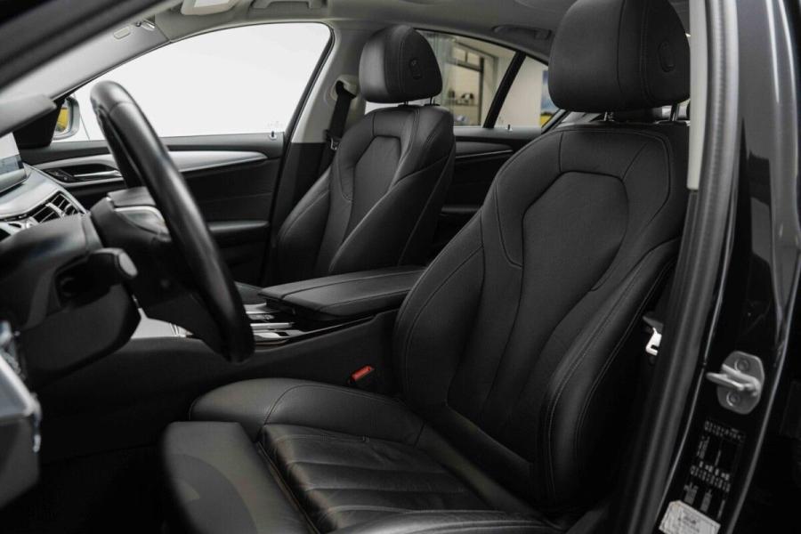 Melns BMW 520 2017 Peetri, ar dzinēja tilpumu 2.00 L un nobraukumu 91 tūkst. km par 28200 €, foto 13 vietnē AUTOMOTO.COM.LV