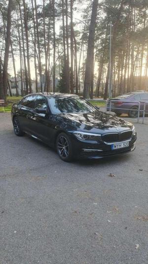 Black BMW 520 2017 in Kaunas, with an engine capacity of 2.00 L and mileage of 162 thousand km for 17500 €, photo 4 on AUTOMOTO.COM.LV
