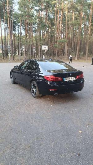 Black BMW 520 2017 in Kaunas, with an engine capacity of 2.00 L and mileage of 162 thousand km for 17500 €, photo 6 on AUTOMOTO.COM.LV