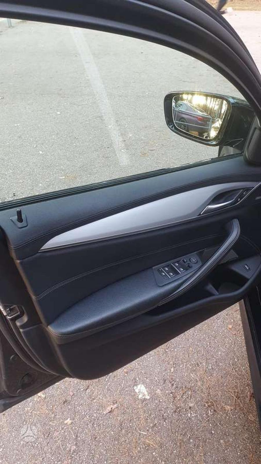 Black BMW 520 2017 in Kaunas, with an engine capacity of 2.00 L and mileage of 162 thousand km for 17500 €, photo 12 on AUTOMOTO.COM.LV