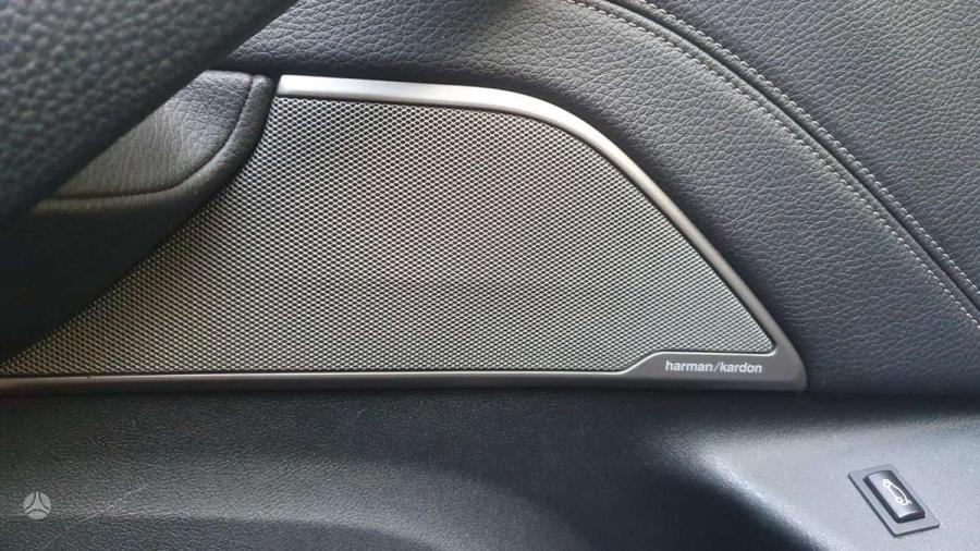 Black BMW 520 2017 in Kaunas, with an engine capacity of 2.00 L and mileage of 162 thousand km for 17500 €, photo 15 on AUTOMOTO.COM.LV