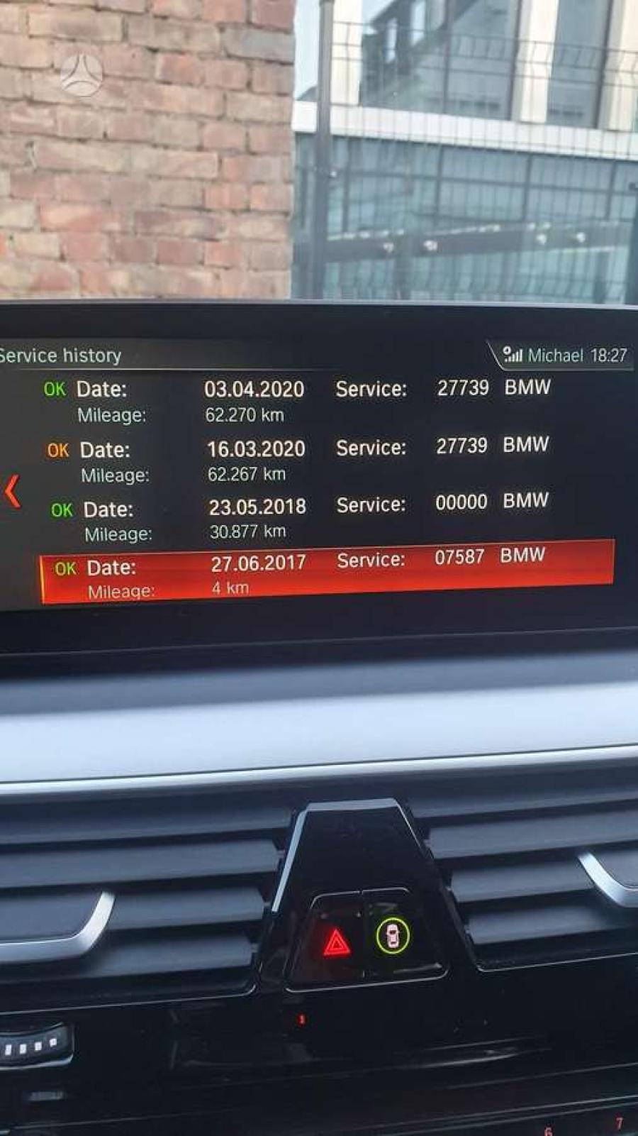 Black BMW 520 2017 in Kaunas, with an engine capacity of 2.00 L and mileage of 162 thousand km for 17500 €, photo 16 on AUTOMOTO.COM.LV