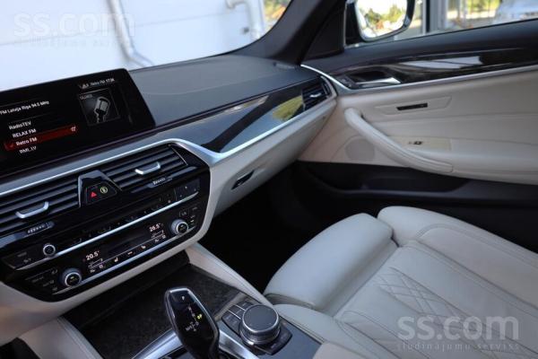 Black BMW 520 2017 in Riga, with an engine capacity of 2.00 L and mileage of 0 thousand km for 20995 €, photo 10 on AUTOMOTO.COM.LV
