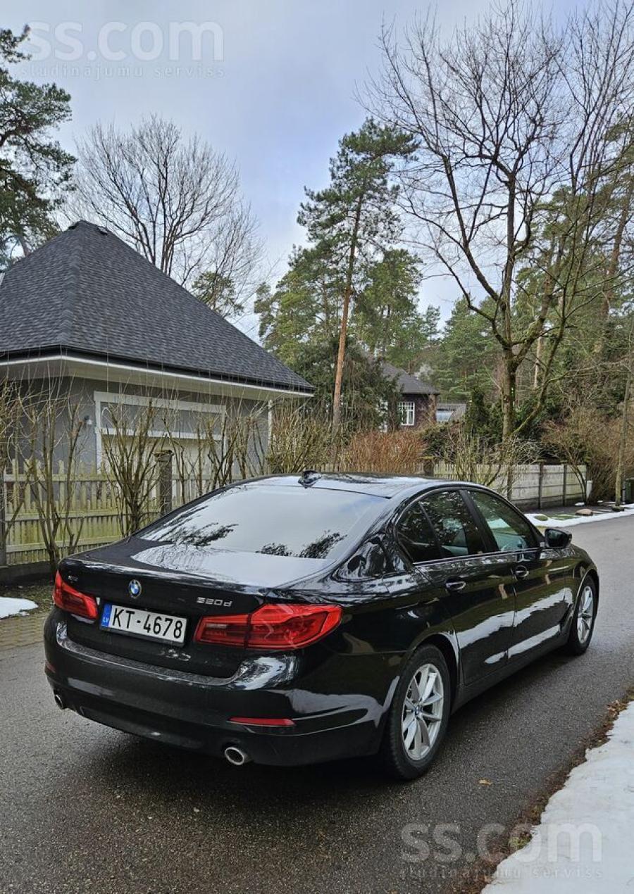 Black BMW 520 2017 in Riga, with an engine capacity of 2.00 L and mileage of 126 thousand km for 20500 €, photo 4 on AUTOMOTO.COM.LV