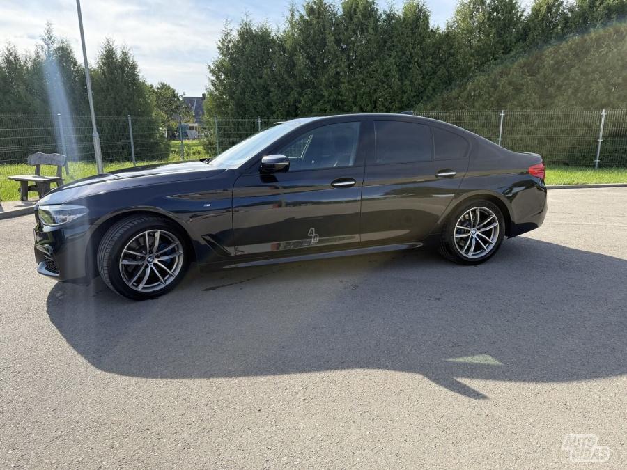 Black BMW 520 2017 in Klaipeda, with an engine capacity of 2.00 L and mileage of 327 thousand km for 17500 €, photo 5 on AUTOMOTO.COM.LV