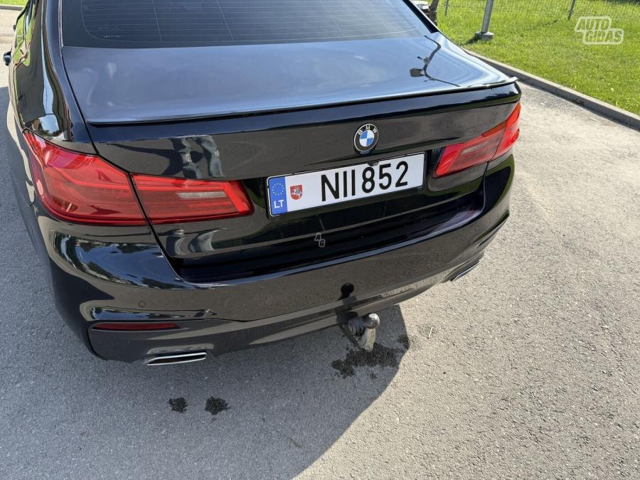 Black BMW 520 2017 in Klaipeda, with an engine capacity of 2.00 L and mileage of 327 thousand km for 17500 €, photo 9 on AUTOMOTO.COM.LV