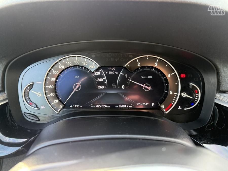 Black BMW 520 2017 in Klaipeda, with an engine capacity of 2.00 L and mileage of 327 thousand km for 17500 €, photo 16 on AUTOMOTO.COM.LV