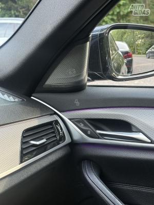 Black BMW 520 2017 in Klaipeda, with an engine capacity of 2.00 L and mileage of 327 thousand km for 17500 €, photo 28 on AUTOMOTO.COM.LV