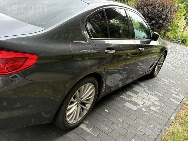 BMW 520 2017 Jūrmala vietnē Melns BMW 520 2017 Jūrmala, ar dzinēja tilpumu 2.00 L un nobraukumu 169 tūkst. km par 23500 €, foto 4 vietnē AUTOMOTO.COM.LV