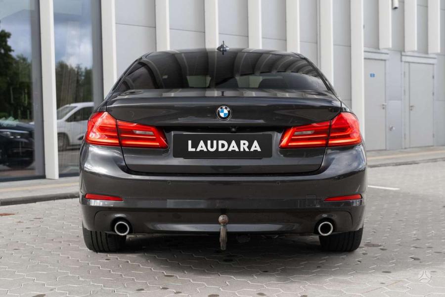 Melns BMW 520 2017 Viļņa, ar dzinēja tilpumu 2.00 L un nobraukumu 205 tūkst. km par 16450 €, foto 4 vietnē AUTOMOTO.COM.LV