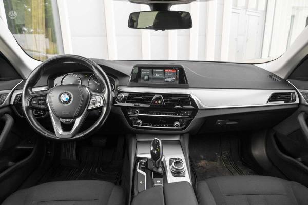 Melns BMW 520 2017 Viļņa, ar dzinēja tilpumu 2.00 L un nobraukumu 205 tūkst. km par 16450 €, foto 7 vietnē AUTOMOTO.COM.LV