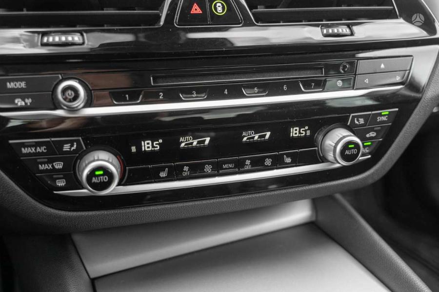 Melns BMW 520 2017 Viļņa, ar dzinēja tilpumu 2.00 L un nobraukumu 205 tūkst. km par 16450 €, foto 12 vietnē AUTOMOTO.COM.LV