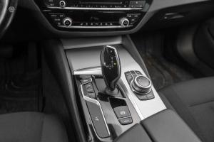 Melns BMW 520 2017 Viļņa, ar dzinēja tilpumu 2.00 L un nobraukumu 205 tūkst. km par 16450 €, foto 13 vietnē AUTOMOTO.COM.LV