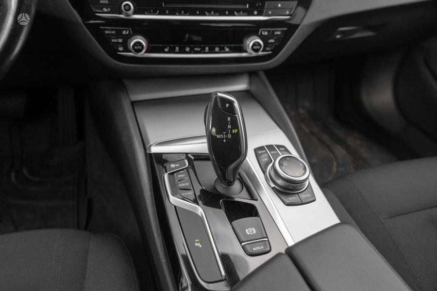 Melns BMW 520 2017 Viļņa, ar dzinēja tilpumu 2.00 L un nobraukumu 205 tūkst. km par 16450 €, foto 13 vietnē AUTOMOTO.COM.LV