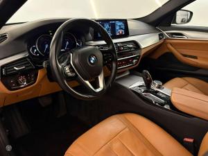 Melns BMW 520 2017 Marijampole, ar dzinēja tilpumu 2.00 L un nobraukumu 339 tūkst. km par 15999 €, foto 3 vietnē AUTOMOTO.COM.LV