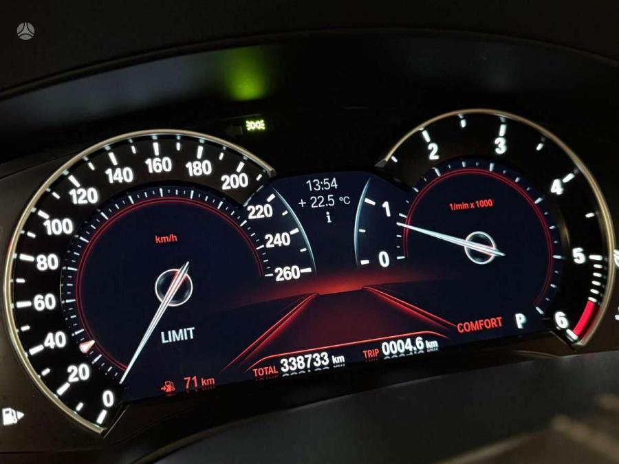 Melns BMW 520 2017 Marijampole, ar dzinēja tilpumu 2.00 L un nobraukumu 339 tūkst. km par 15999 €, foto 13 vietnē AUTOMOTO.COM.LV